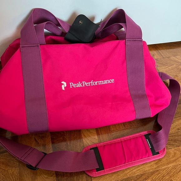 Peak Performance | Bags | Peakperformance Gym Bag | Poshmark